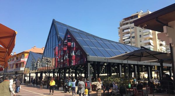 Tirana shopping: tra mercatini rionali e centri commerciali!